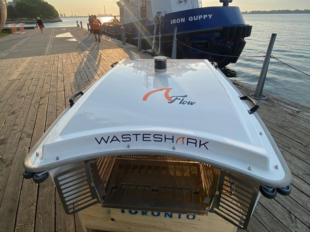 Garbage-eating aquadrones make Canadian debut in Toronto | Owen Sound ...