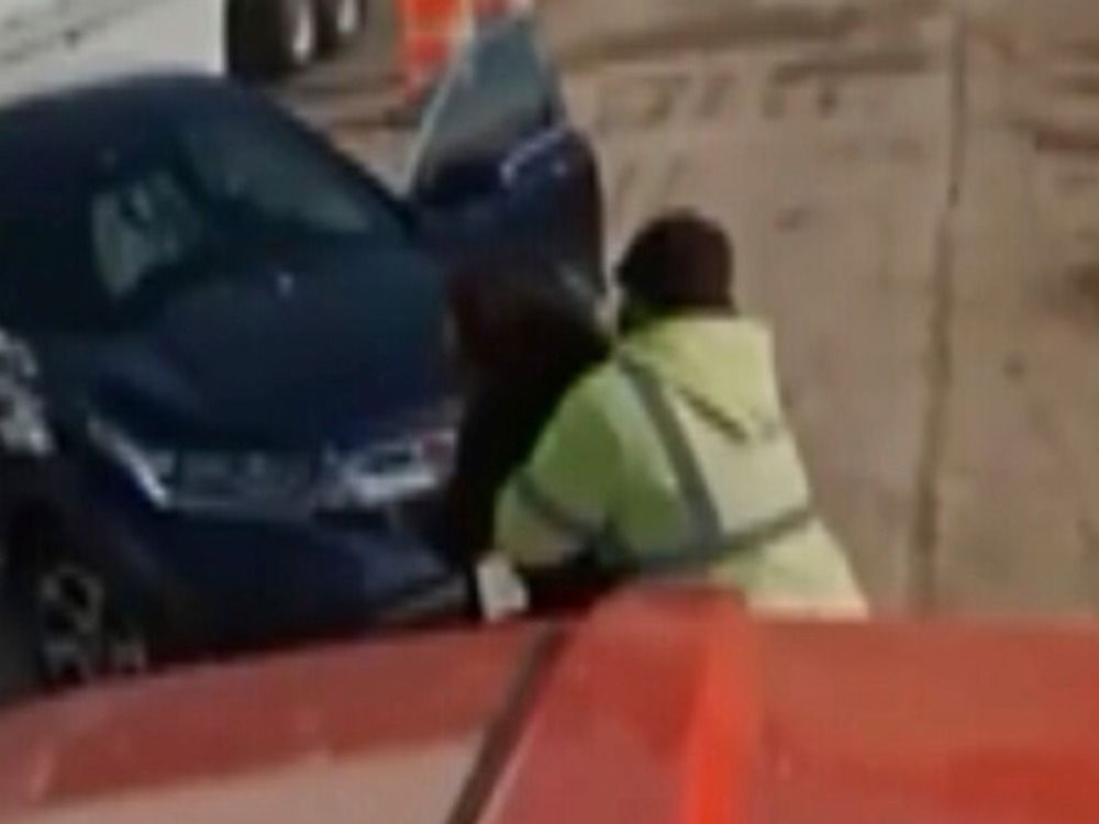 Truck driver performs Heimlich on choking woman near Chicago highway ...