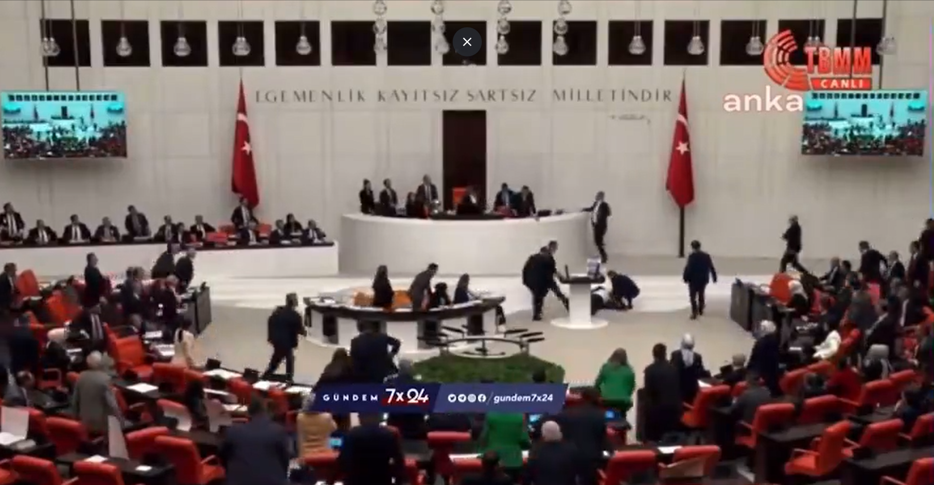 How record-high immigration could be hurting Canadian productivity ...