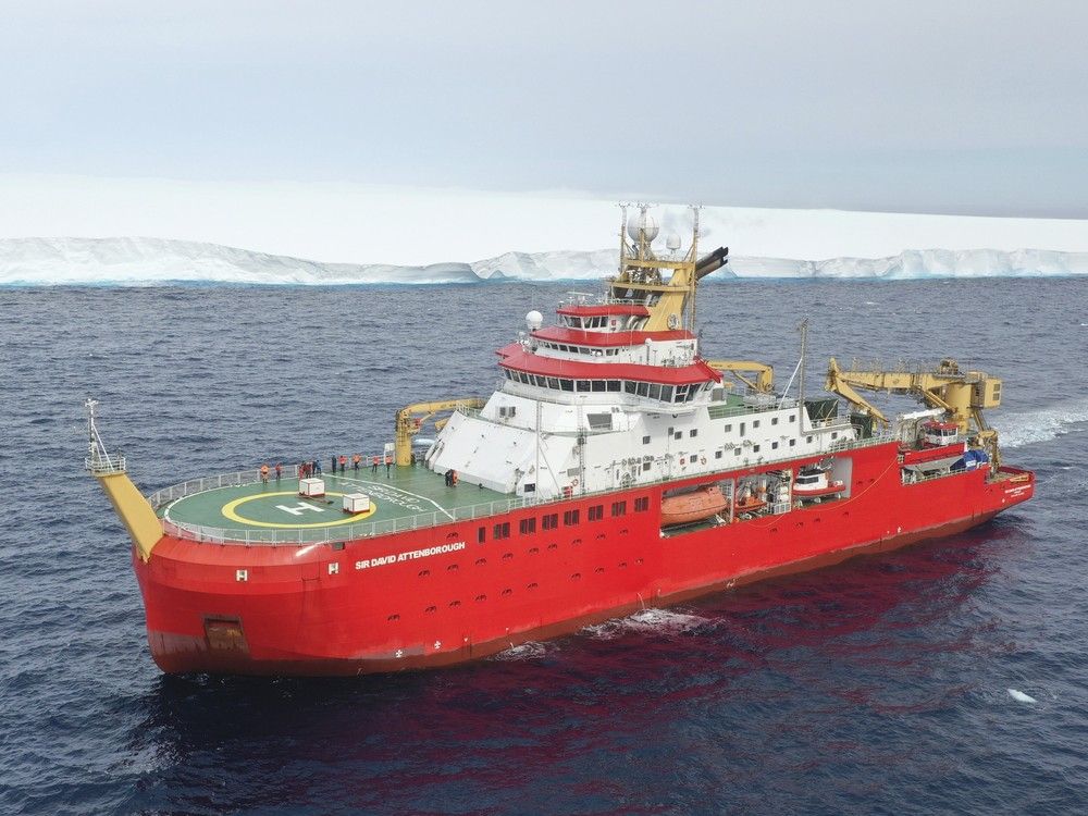 Research ship crosses paths with world's largest iceberg | National Post