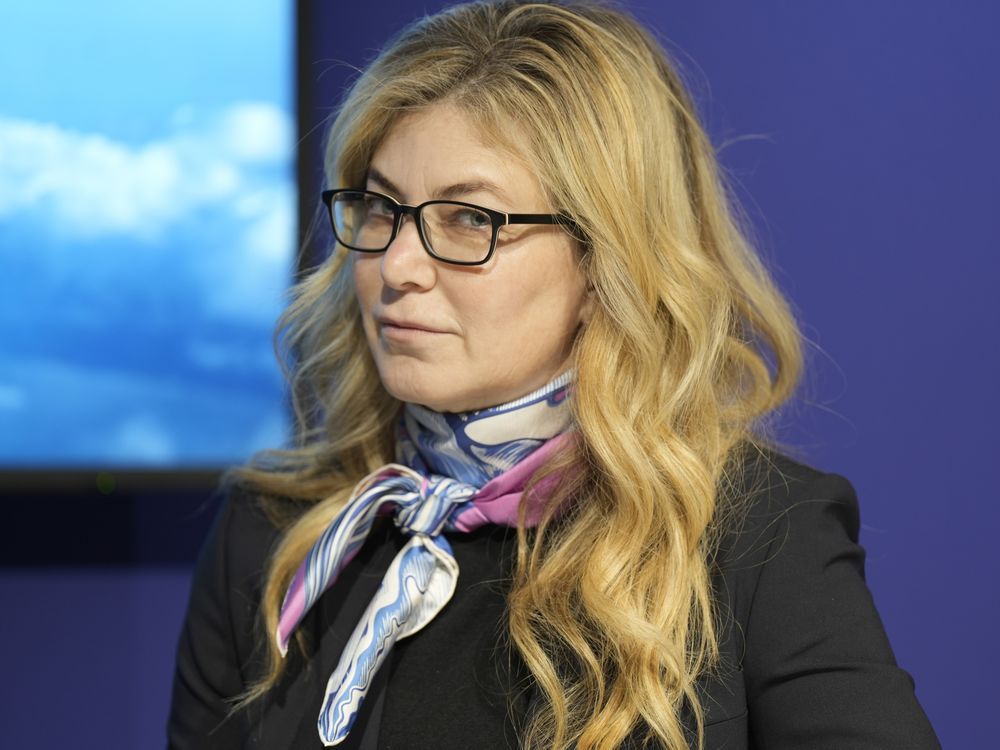 Boeing promotes insider to chief operating officer, putting her in the ...