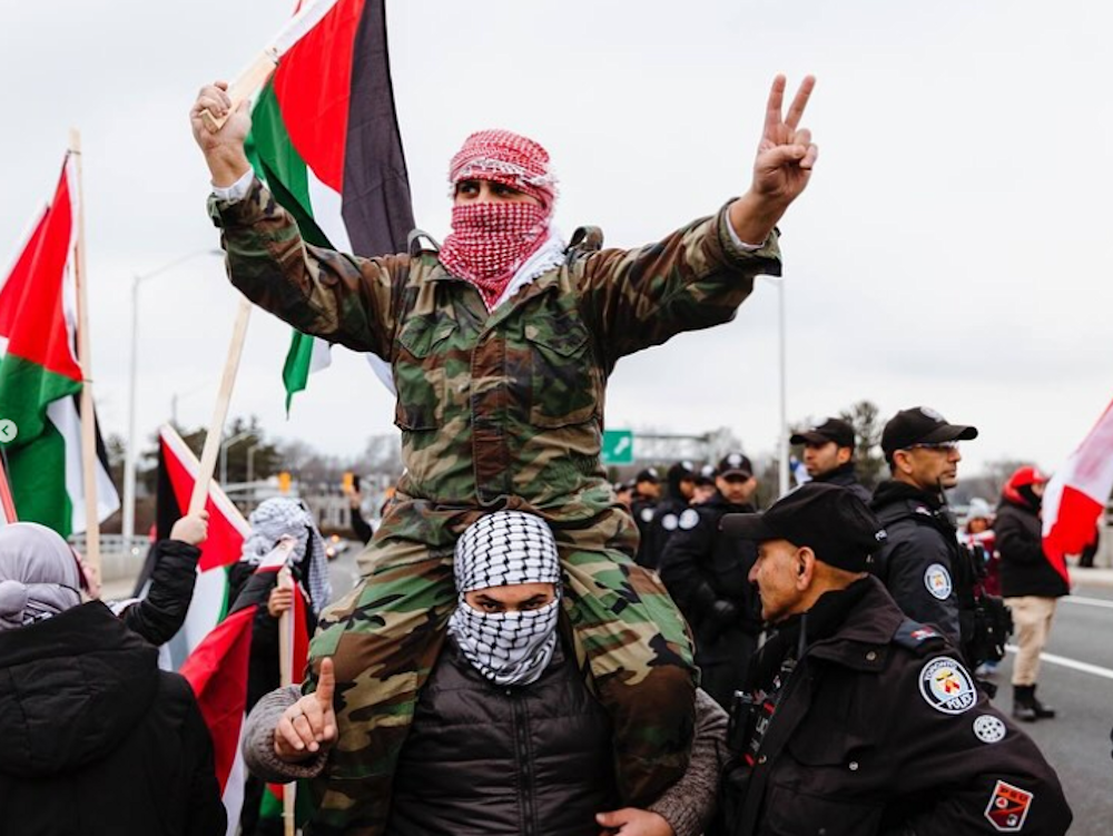 'Pro-Palestinian' blockades actively targeting Jewish neighbourhoods ...