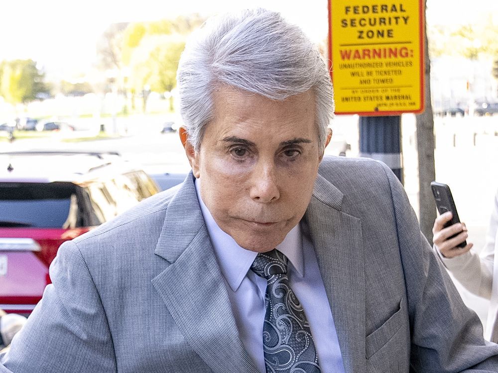 Prominent celebrity lawyer pleads guilty to leaking documents to ...