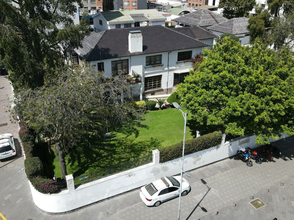 Mexico breaks ties with Ecuador after police storm embassy in Quito ...