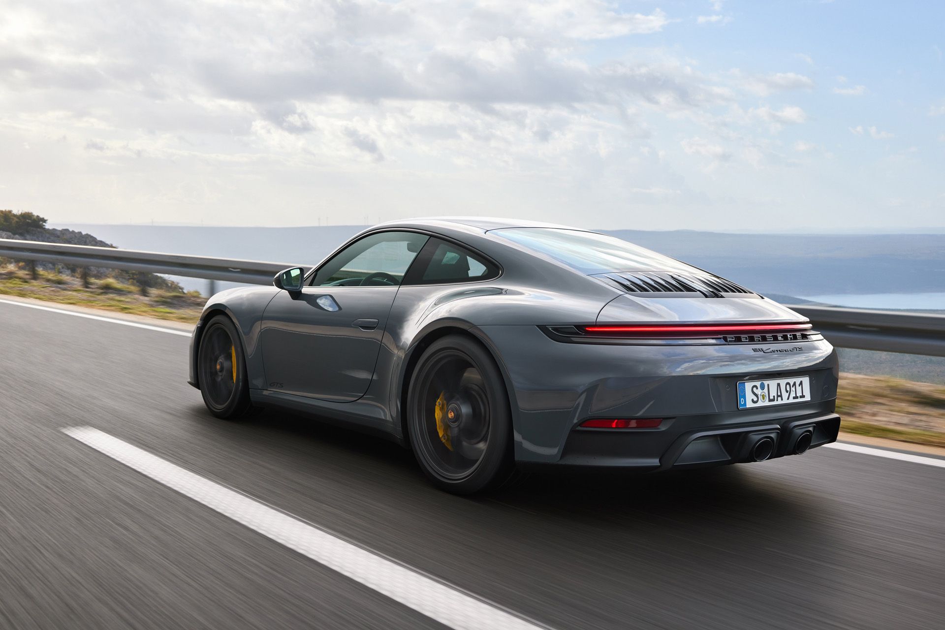 2025 Porsche 911 GTS delivers instant throttle, glorious exhaust note ...