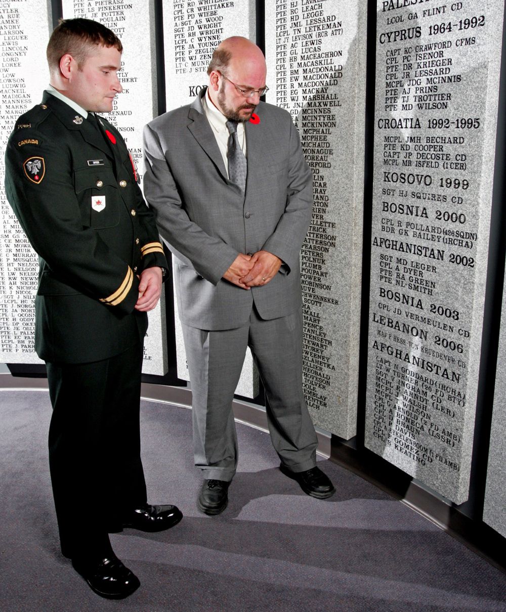 Captain Jonathan Snyder: The 'soldier's soldier' who saved others ...