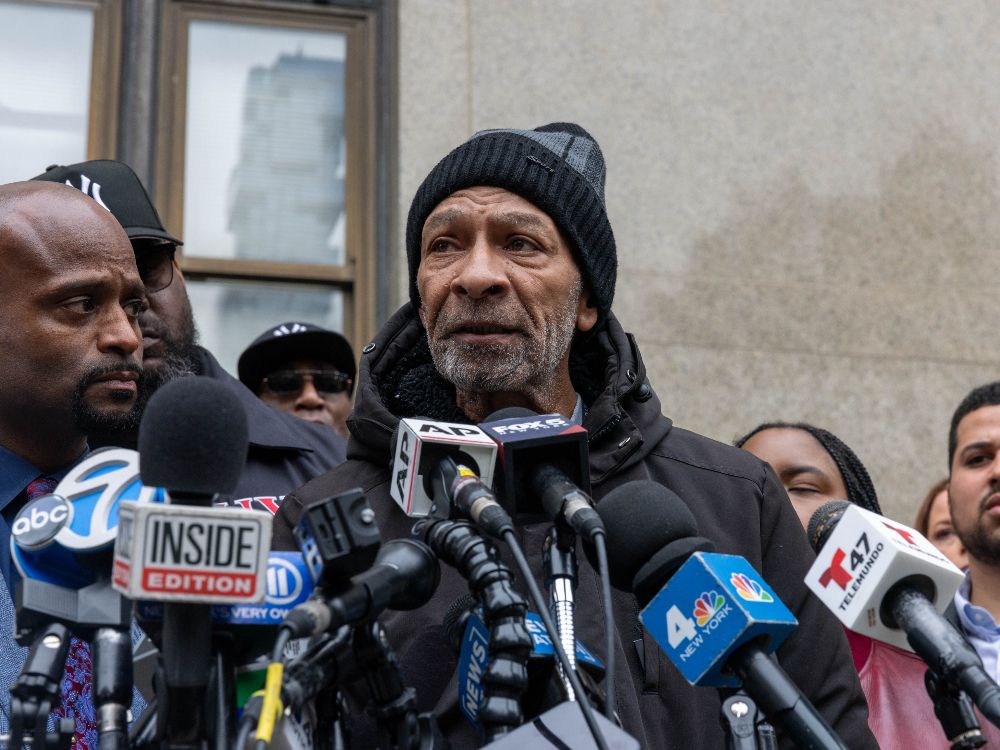 Marine veteran acquitted in N.Y.C. subway chokehold death | National Post