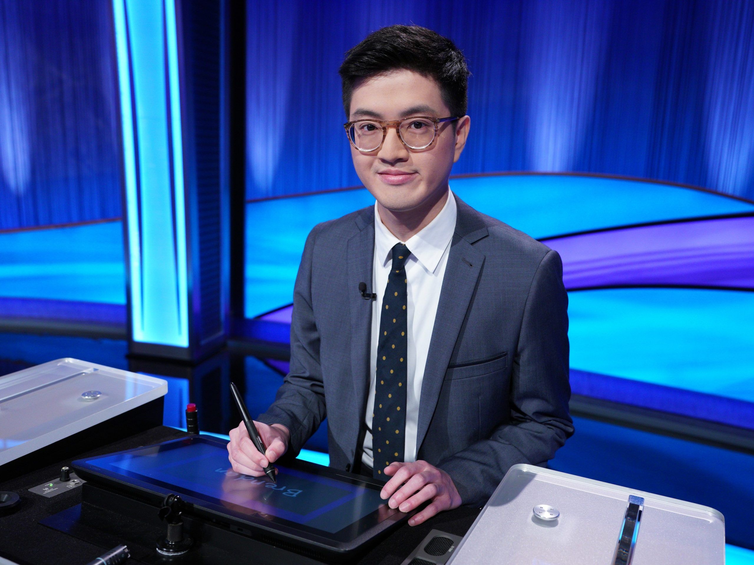 Canadian man gunning for third straight Jeopardy! win tonight ...