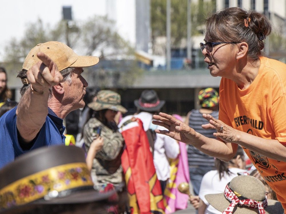 Albertans disillusioned with Canada rally for separation in Edmonton ...