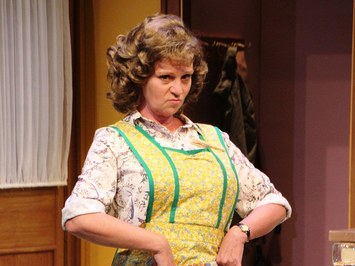 Actor takes command of Shirley Valentine at Thousand Islands Playhouse ...
