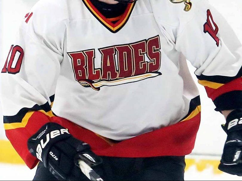 Blenheim Blades edge Dresden Kings | Chatham Daily News