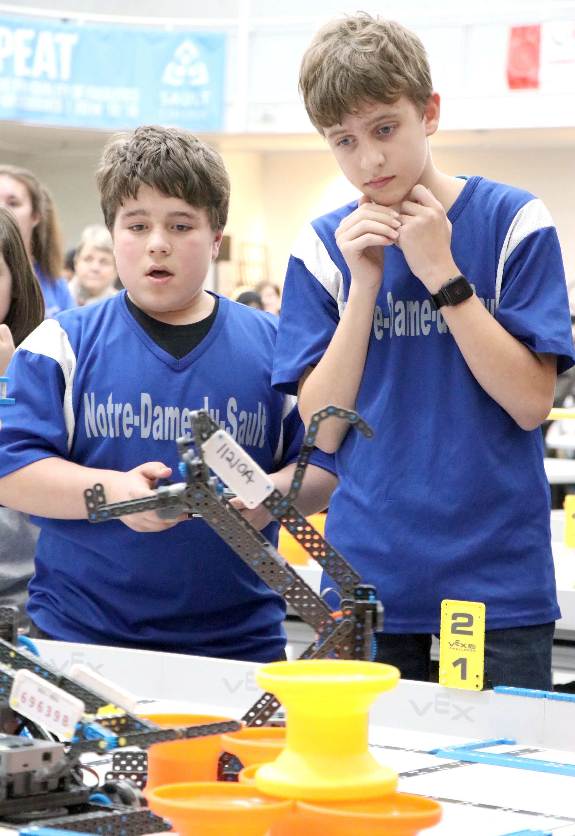 Students compete at robotics tourney | Sault Star