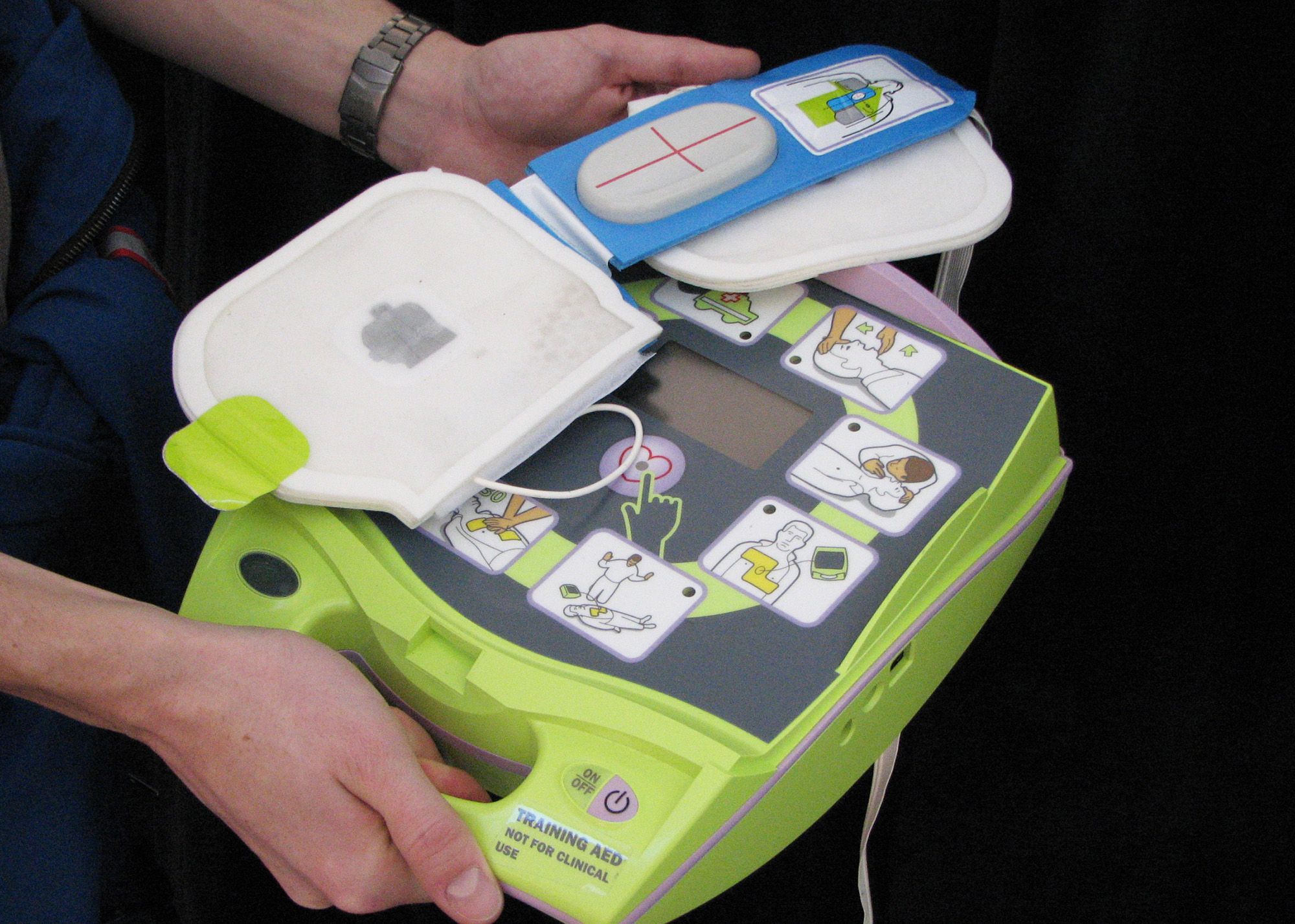 SDG OPP requests $19K for new defibrillators | Brockville Recorder & Times