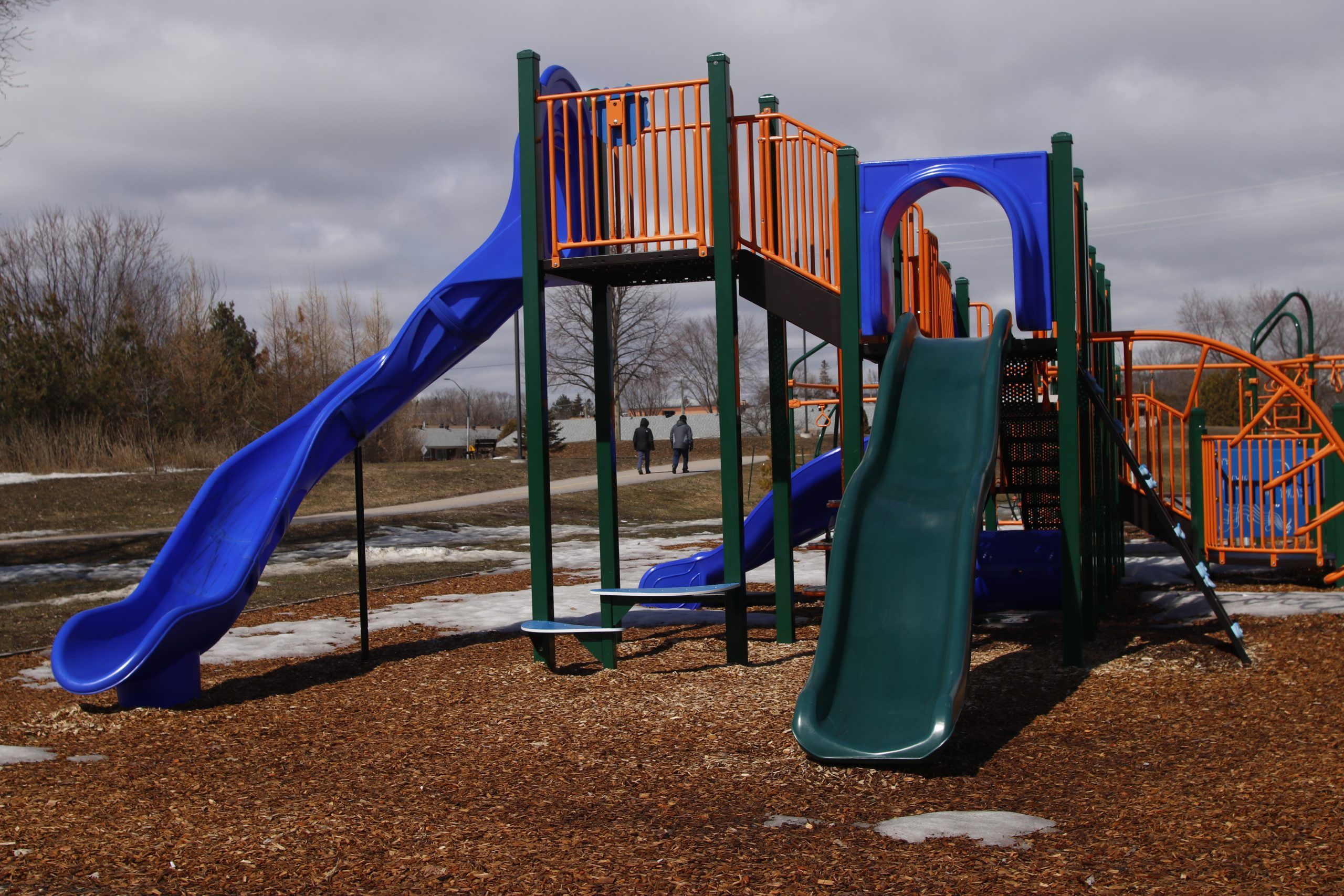 Broken glass closes Thomson Park playground | North Bay Nugget