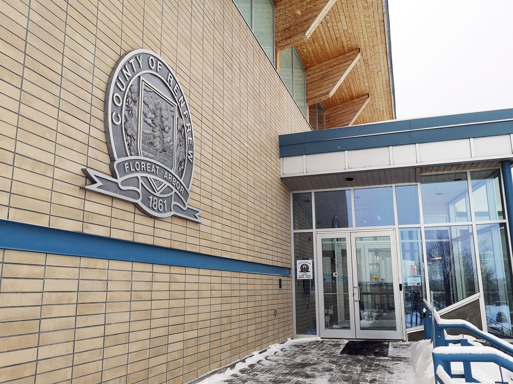 Renfrew County council approves 2022 budget | Pembroke Observer