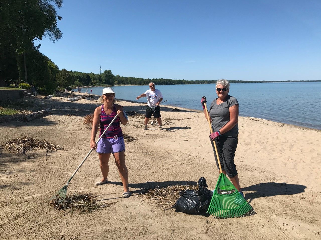 Beach Preservers stage Port Elgin beach clean up | The Shoreline Beacon