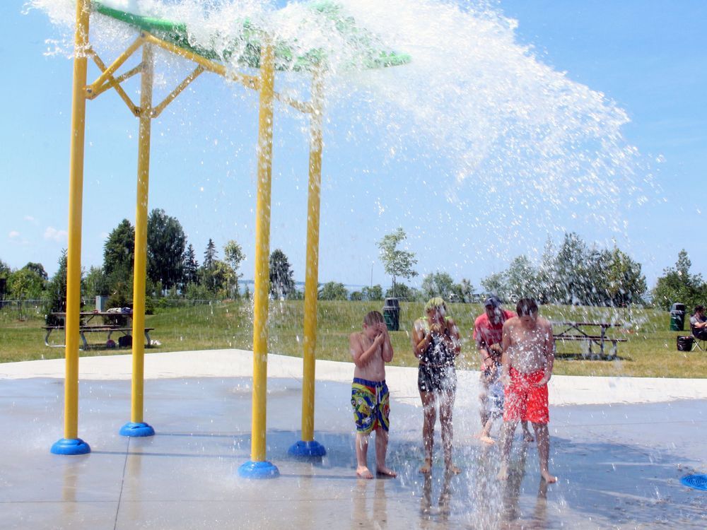 North Bay's splash pad open; Callander's closed | North Bay Nugget