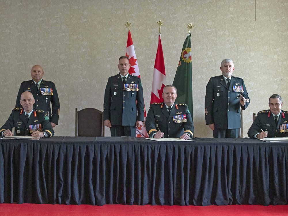 New command team for the 4th Canadian Division Support Group at ...