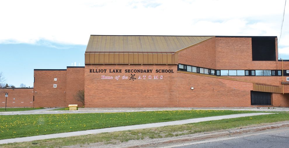 Staggered beginning to school year for most students | Ontario Farmer