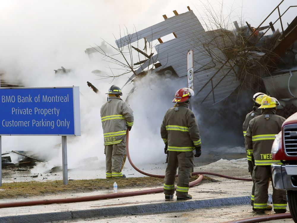 Tweedsmuir Tavern burns, collapses | Belleville Intelligencer