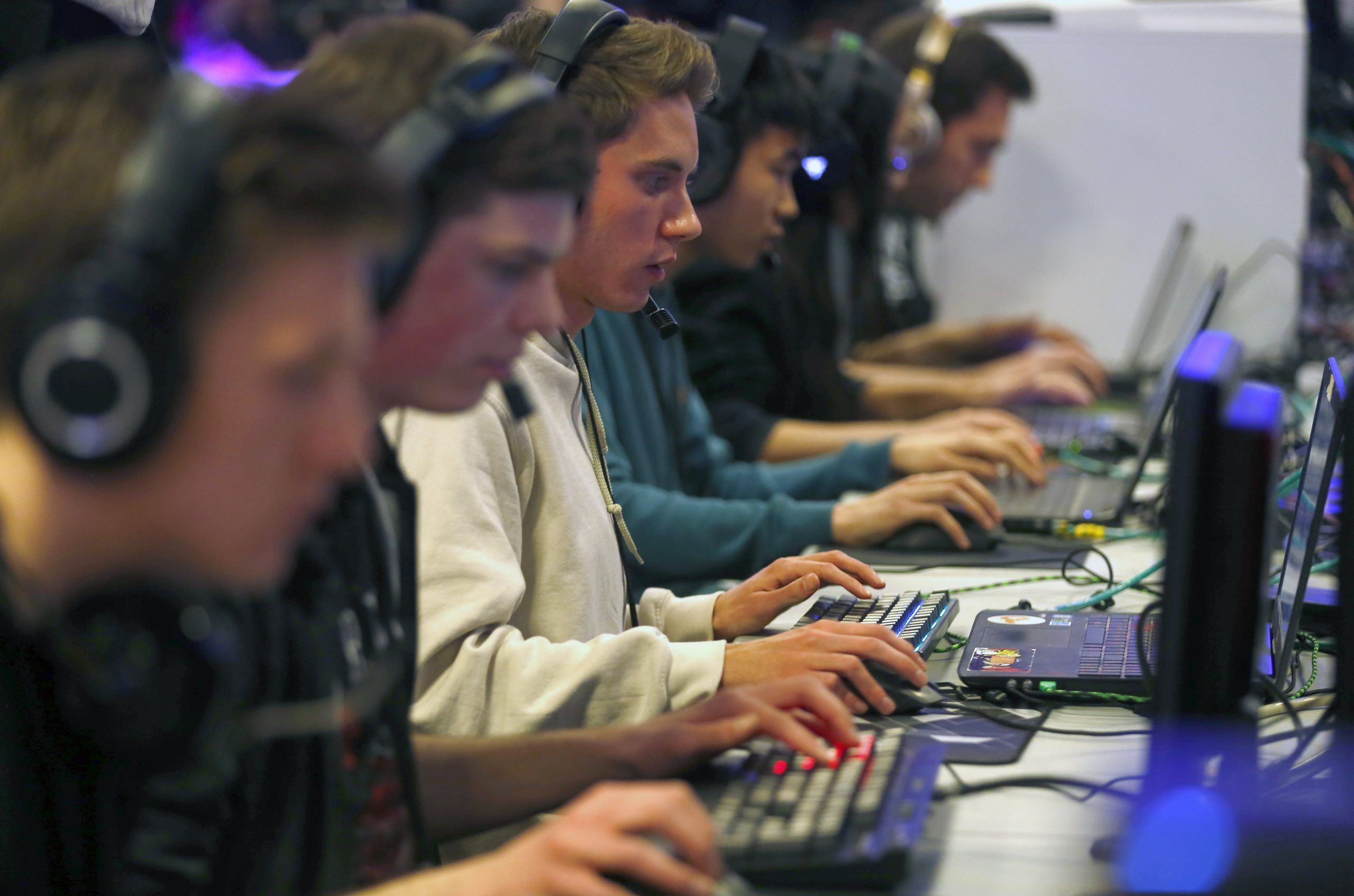 Keyano Huskies launching esports team for the 2021-22 athletic season ...