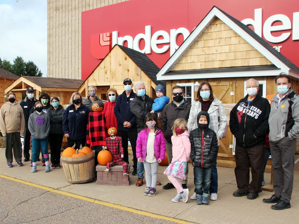 Winners make selections in Petawawa Rotary Club Project Playhouse ...