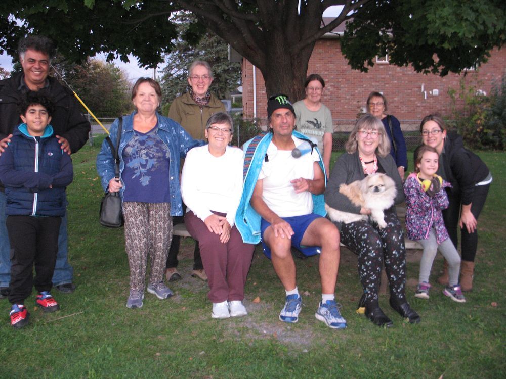 Cornwall's Merpaw has long, 'difficult day' in support of quilts group ...