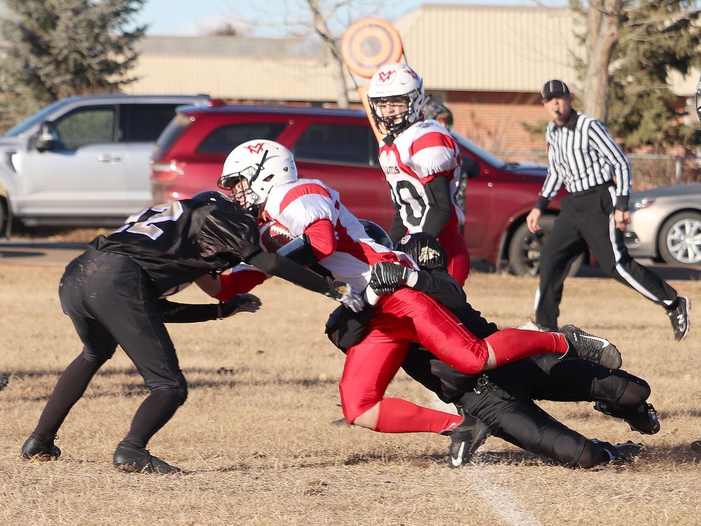 Hawks sweep 6-man quarterfinals | Hanna Herald