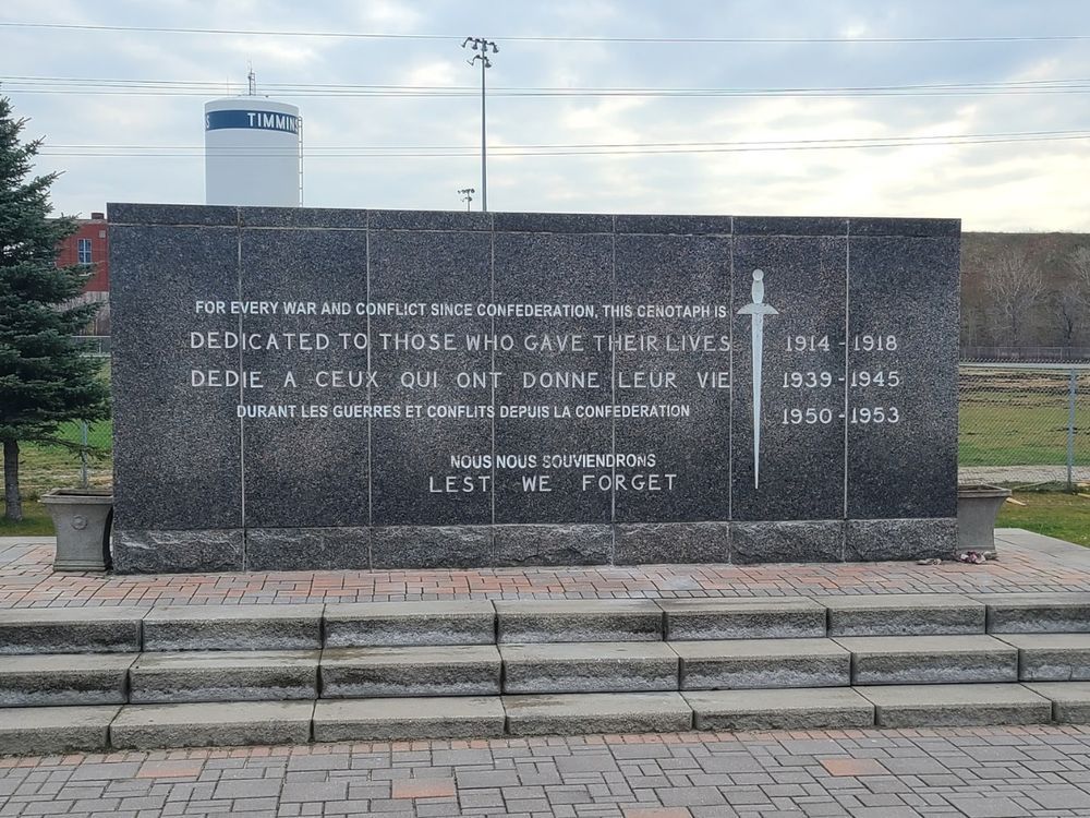 Wreath laying at Timmins cenotaph in Queen's honour | The Daily Press