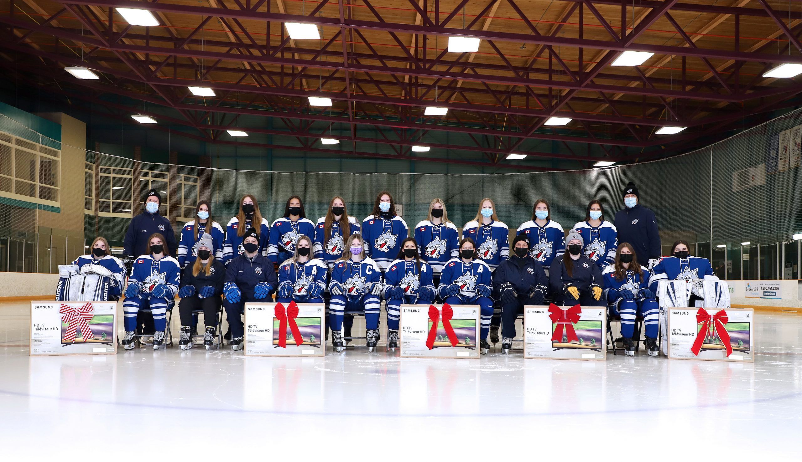 Giving tradition: Lady Wolves cancel Christmas party, donate to NEO ...