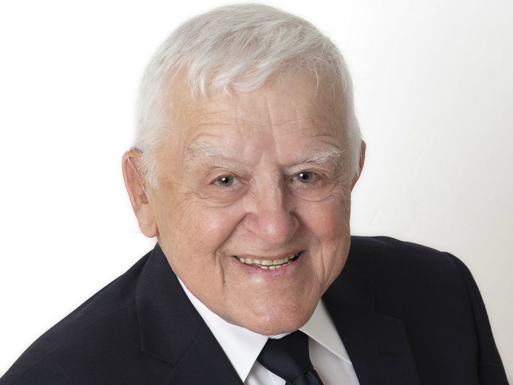 Cornwall's Lloyd Chaput receives provincial OACETT service award ...