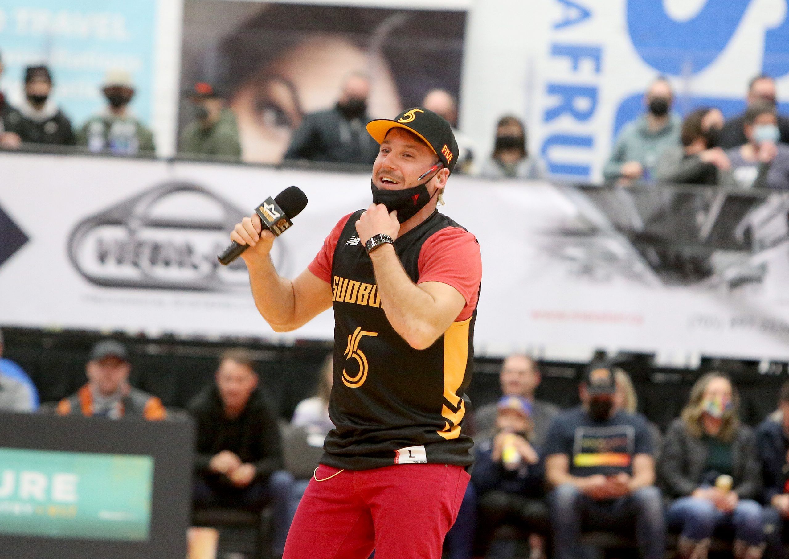 Five find perfect fit with Cacciotti as in-game host | Sudbury Star