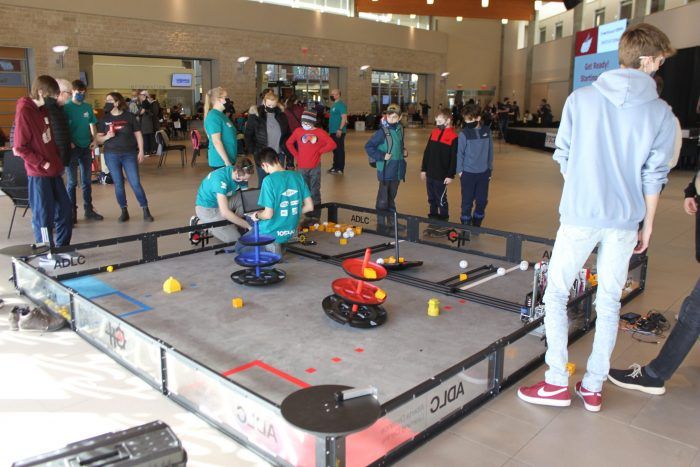 Robots take over Agora in first robotics event since COVID-19 ...