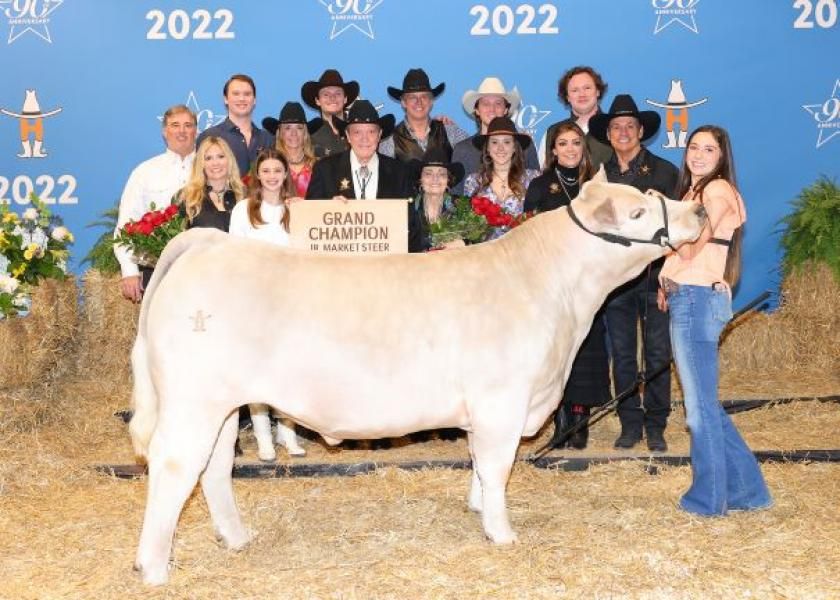 Texas steer sells for $1 million | Ontario Farmer