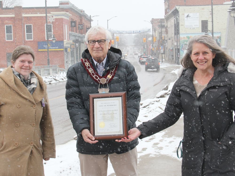 Mayor Mike LeMay presents Downtown Pembroke Mayor's Award | Pembroke ...