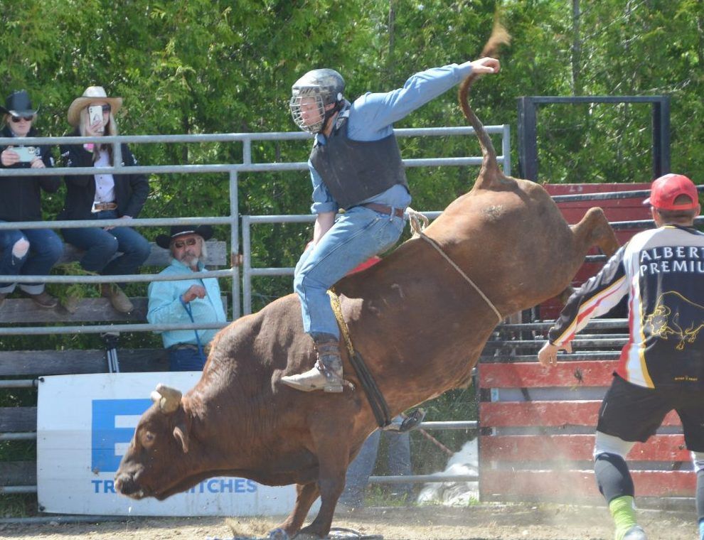 Grey-Bruce riders get in the saddle for rodeo stop in Feversham | Owen ...