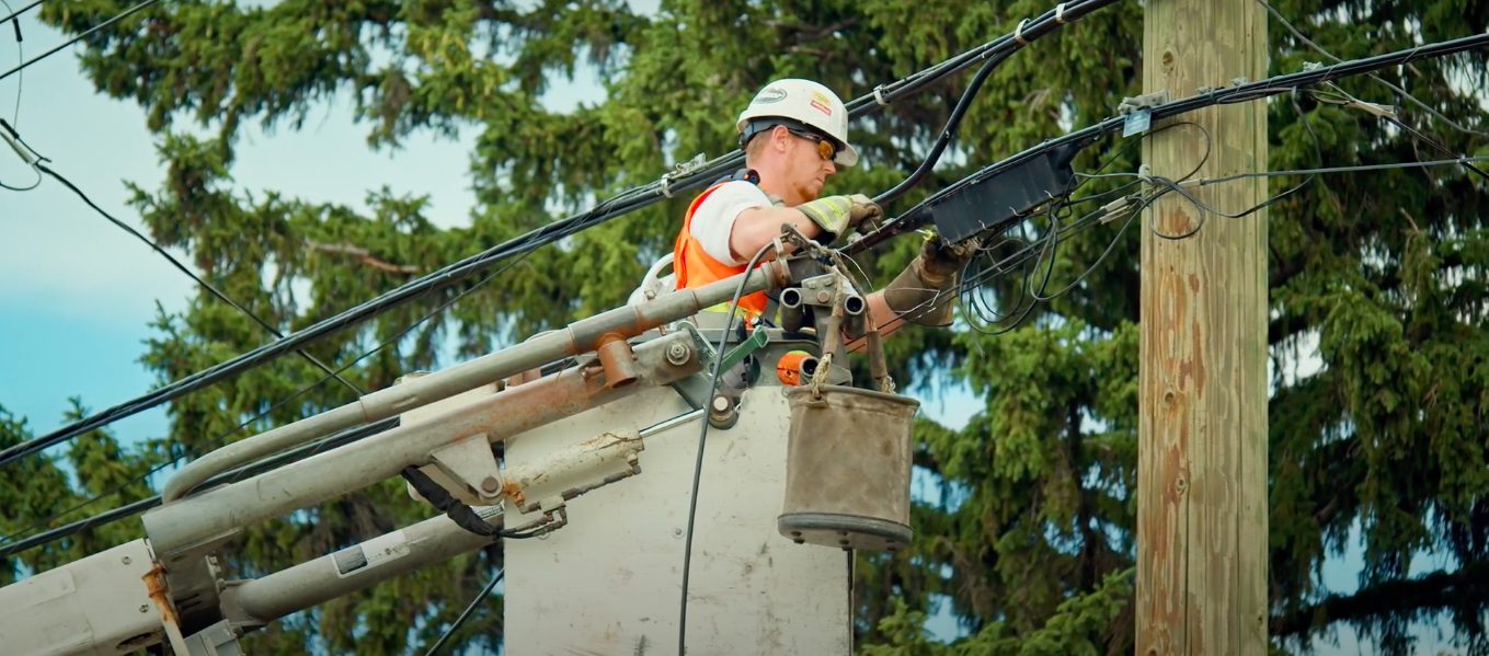 Telus, RMWB partnership breaks ground on high-speed internet network ...