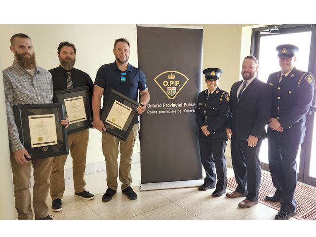 Rescuers honoured for saving local girl | Sault Star