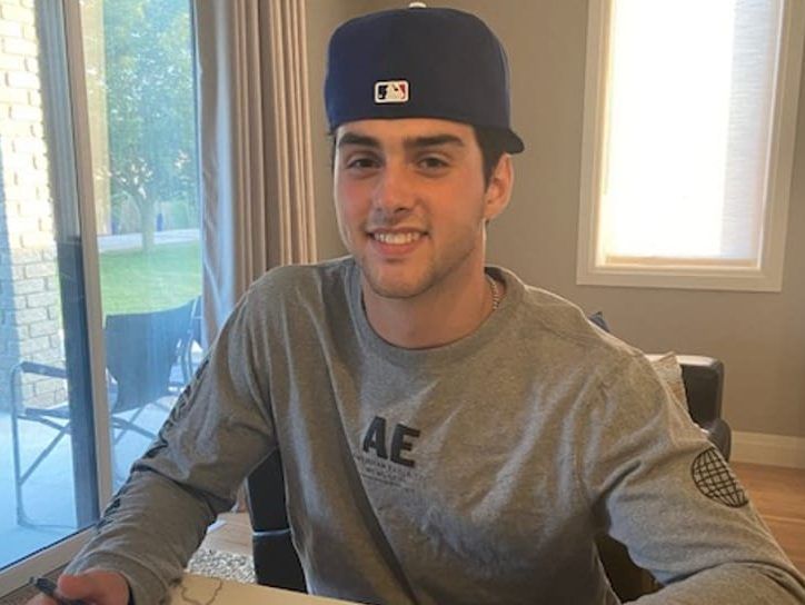 Local roundup: Twigg signs in NOJHL; Ballhawks at Team Ontario camps ...