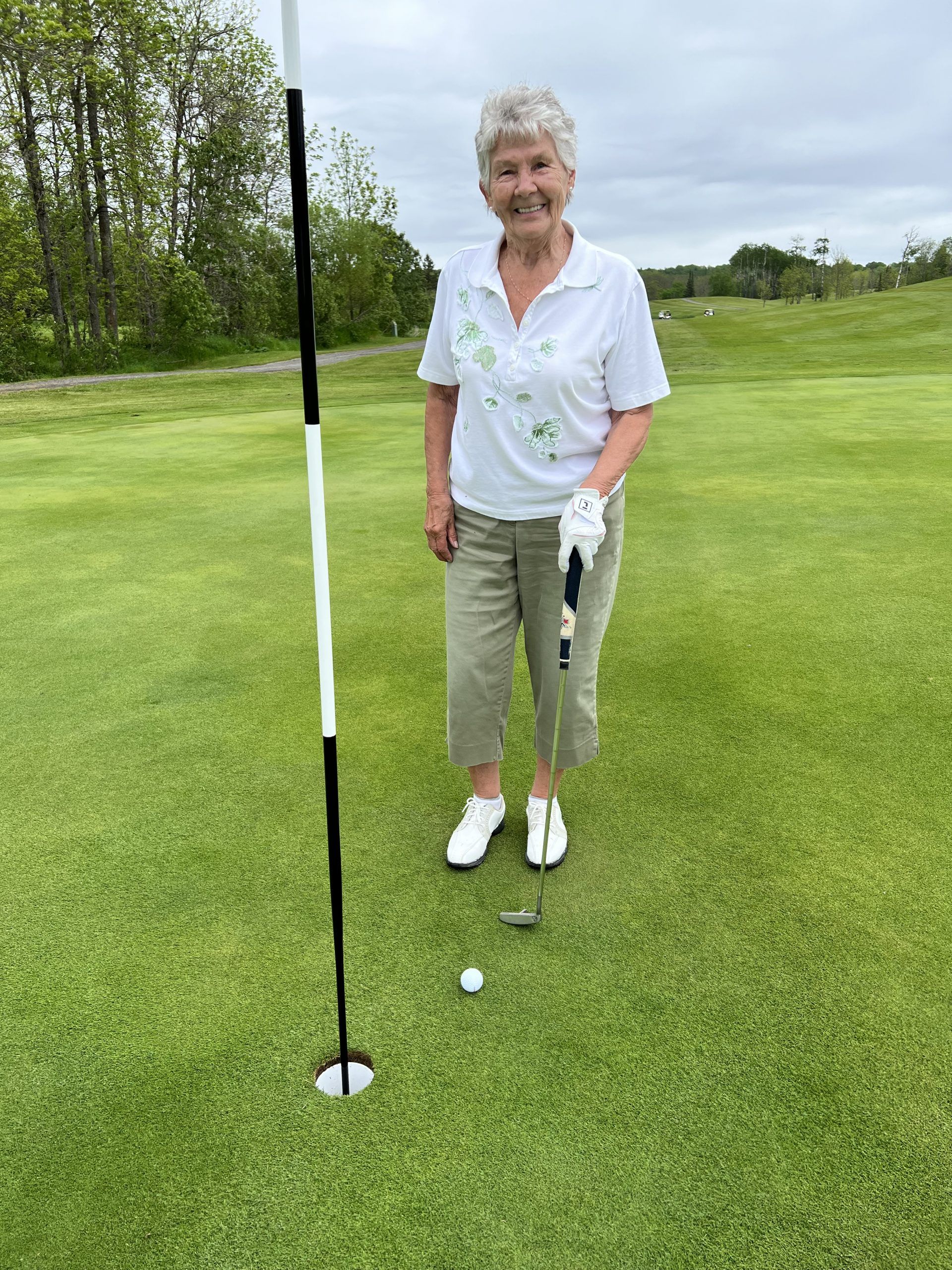 2022 Beauty Bay ladies' golf in full swing | Kenora Miner