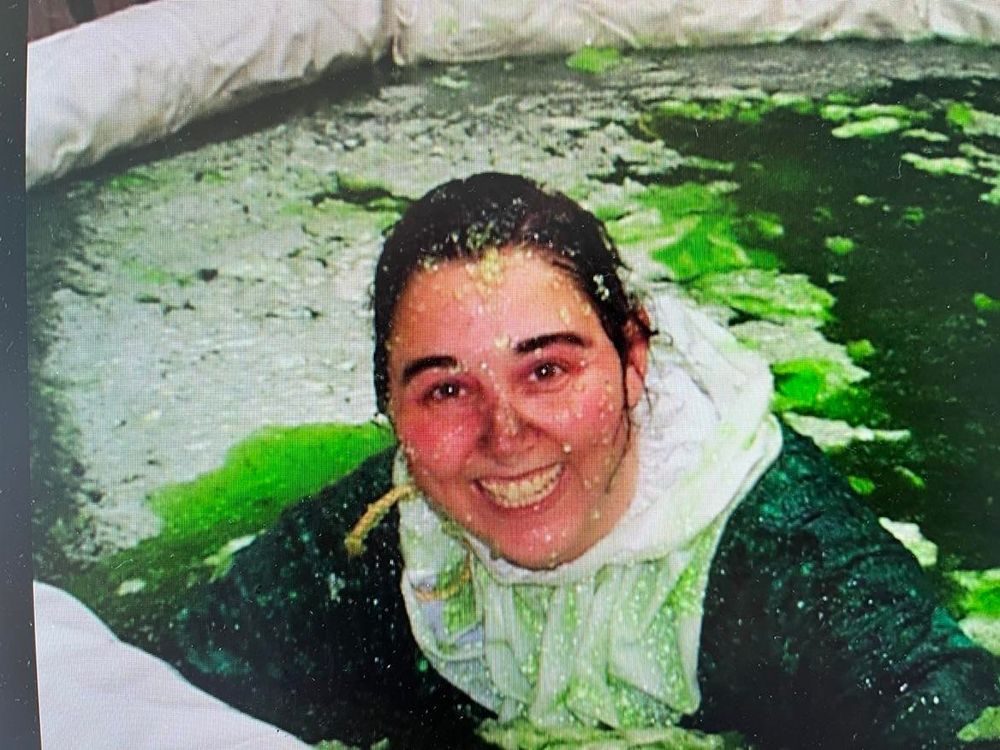 Everyone into the pool, for Jello Jump revival, in Long Sault ...