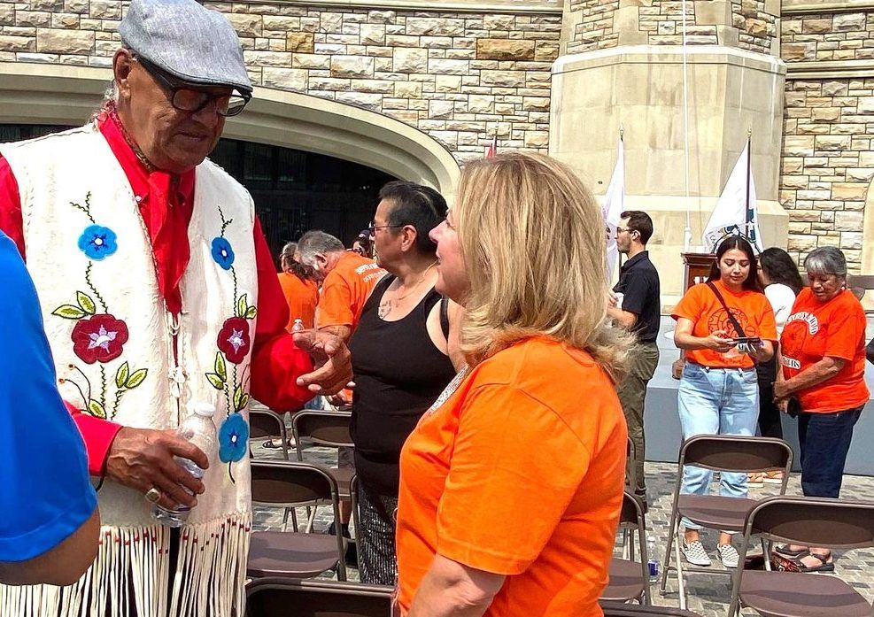 Flag-raising ceremony honours stolen children | Sudbury Star