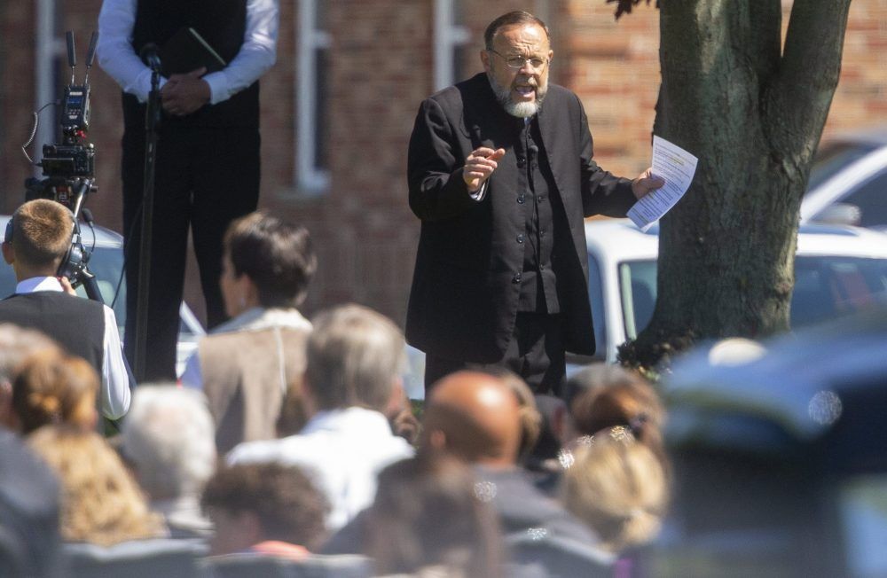 Rally charges against Henry Hildebrandt, former politicians dropped ...