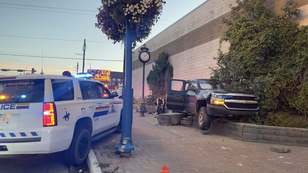 Incident At 100th And 100th Busy With Police On Scene - TrendRadars