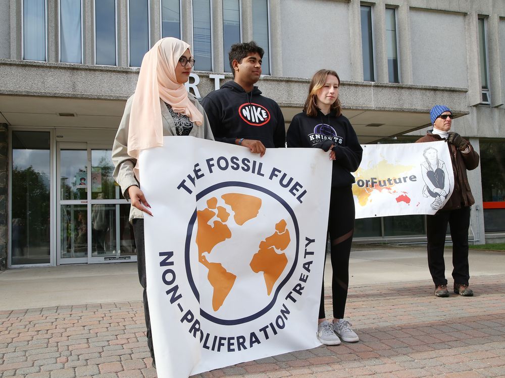 Gallery: Sudbury students hold climate change rally | Sudbury Star