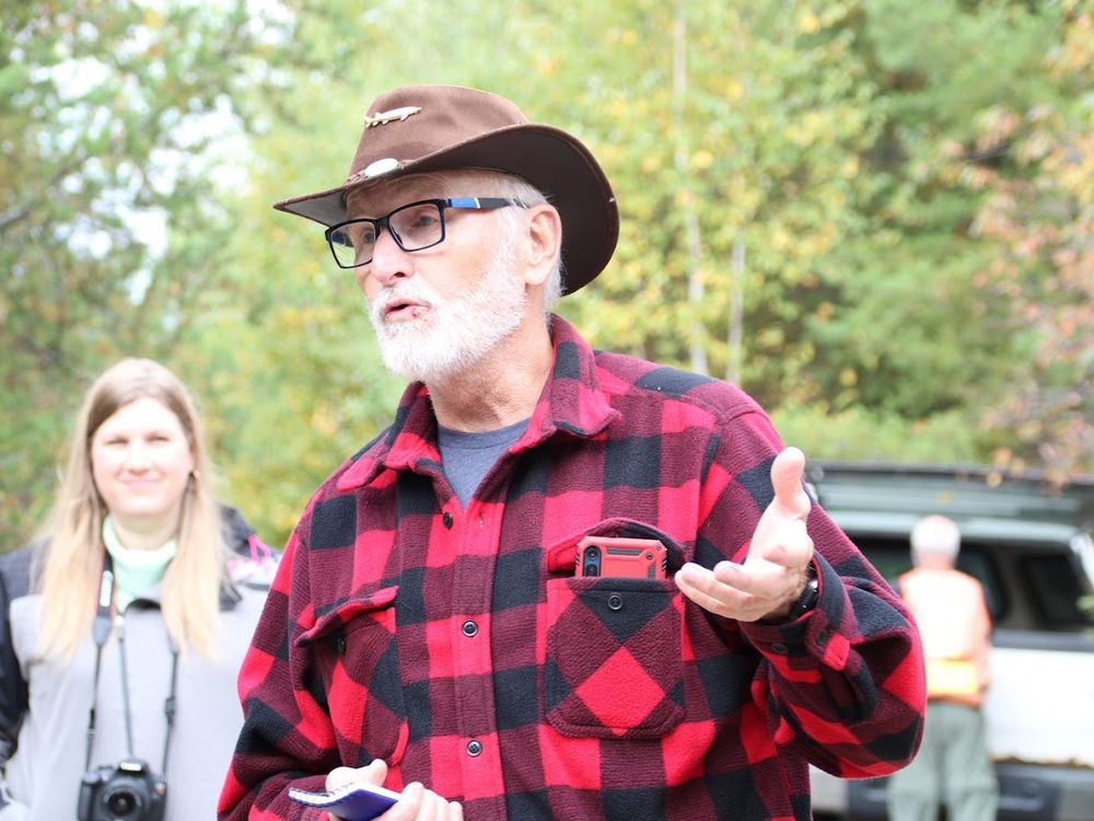 GALLERY: Wintergreen hosts hike to High Falls | The Daily Press