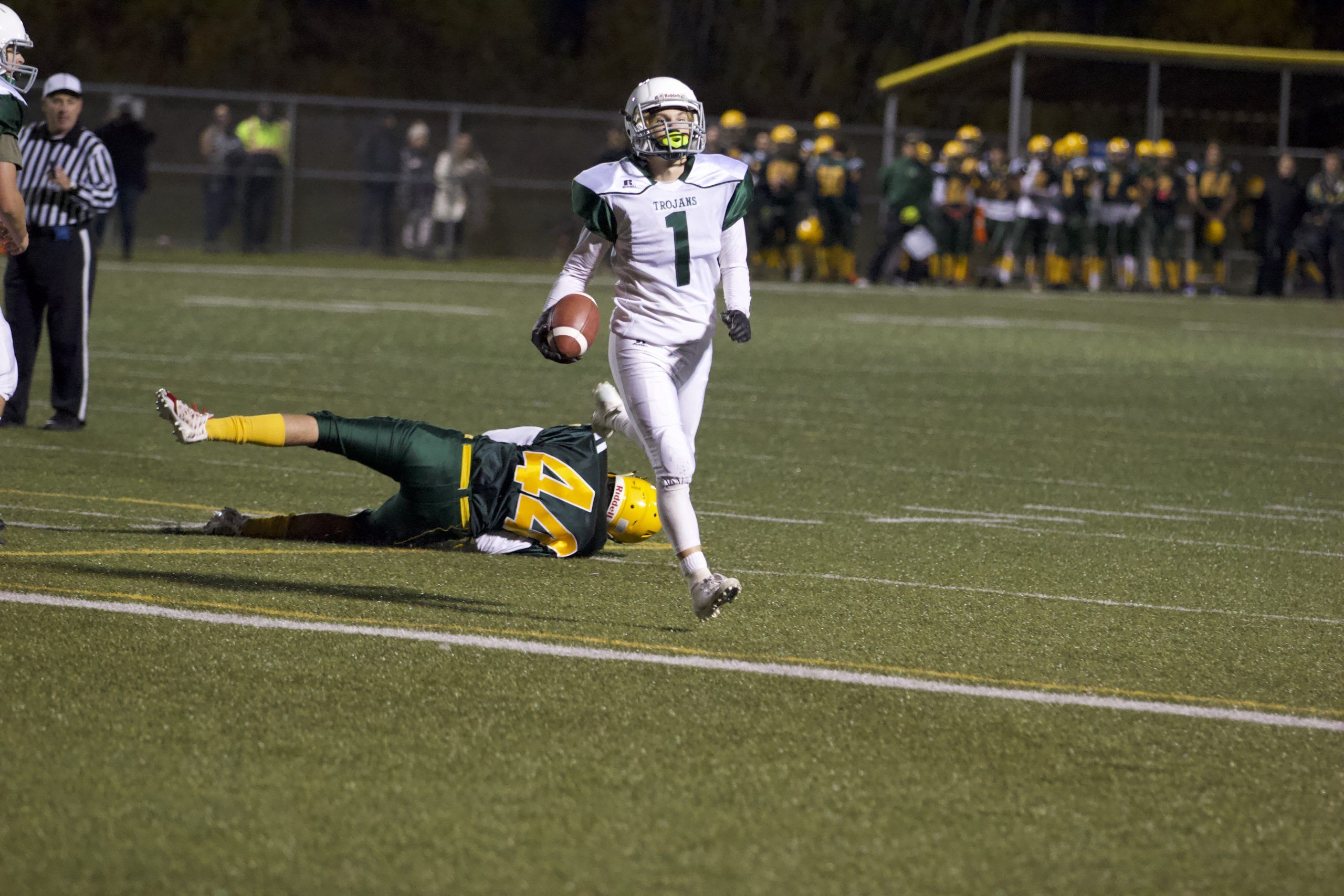 Trojans send Bears back into their den | North Bay Nugget