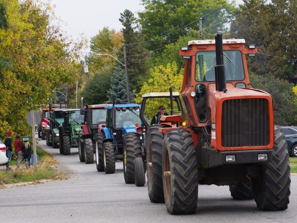 Over 200 tractors at Aiden Hulshof Memorial Tractor Parade | Ontario Farmer
