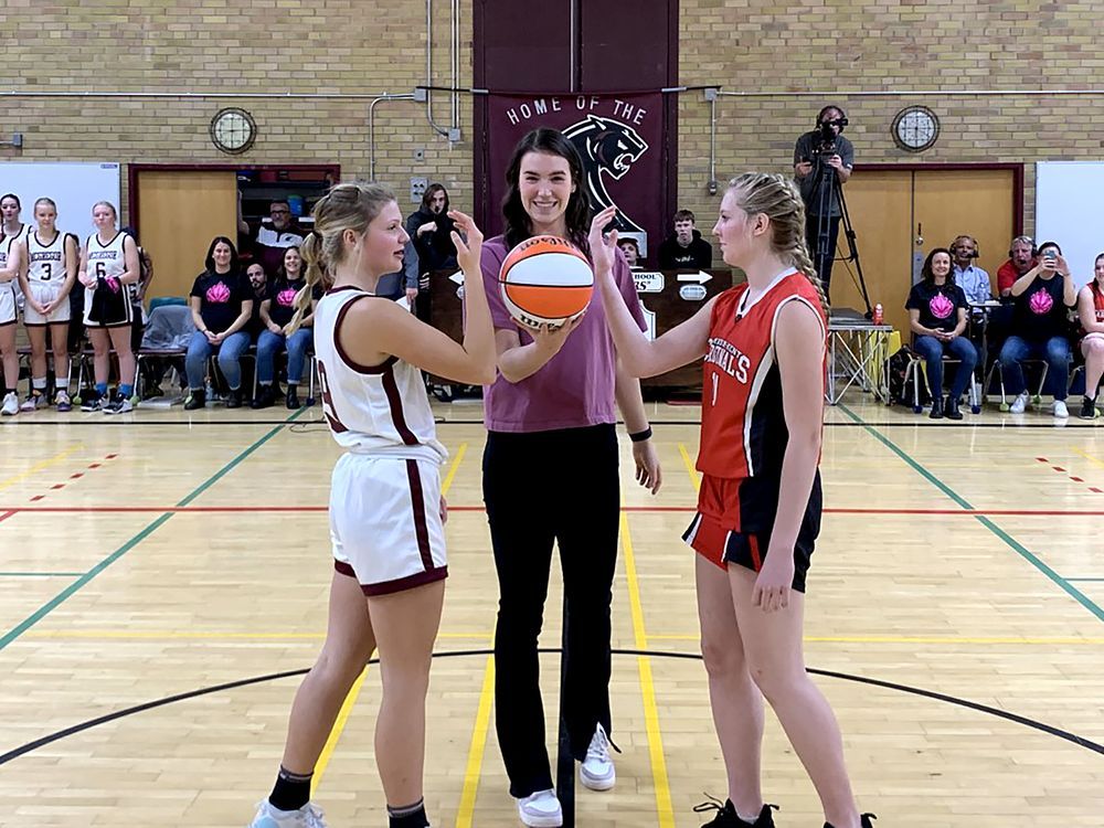 Home court hero: Carleton receives tribute at McGregor | The Sarnia ...