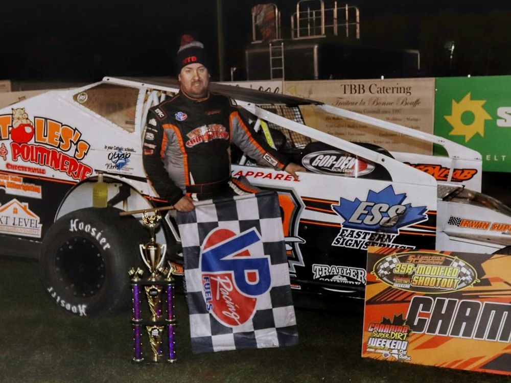 Third Super DIRT weekend at the Cornwall Motor Speedway | Driving